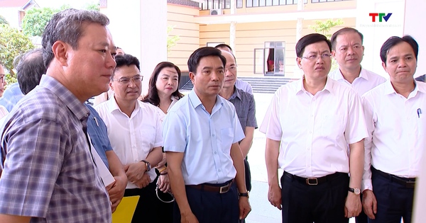 Bí thư Tỉnh ủy Nguyễn Doãn Anh kiểm tra việc bố trí trụ sở làm việc của ...